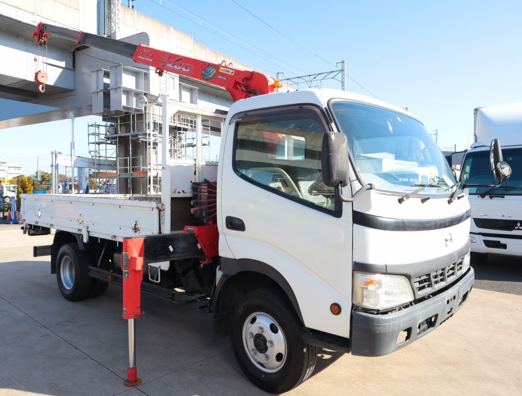 【PZC-0343】H17.11日野のデュトロ 2tワイドロングユニック製3段クレーン 2.63t吊り フックイン 高床｜中古トラックならゲットラック