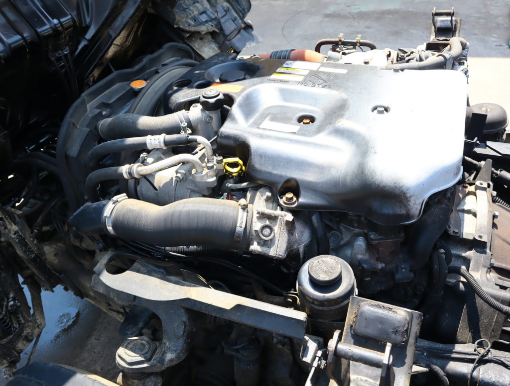 【PZC-1511】H26.3いすゞのエルフ 2t標準セミロングタダノ製3段クレーン 2.63t吊り アルミブロック ラジコン フックイン 全低床 4WD（パートタイム）｜中古トラックならゲットラック