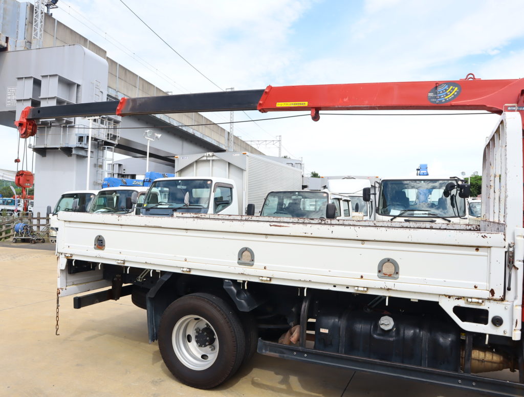 【PZC-9627】H23.8いすゞのエルフ 2t標準ロングユニック製3段クレーン 2.63t吊り ラジコン フックイン 高床｜中古トラックならゲットラック