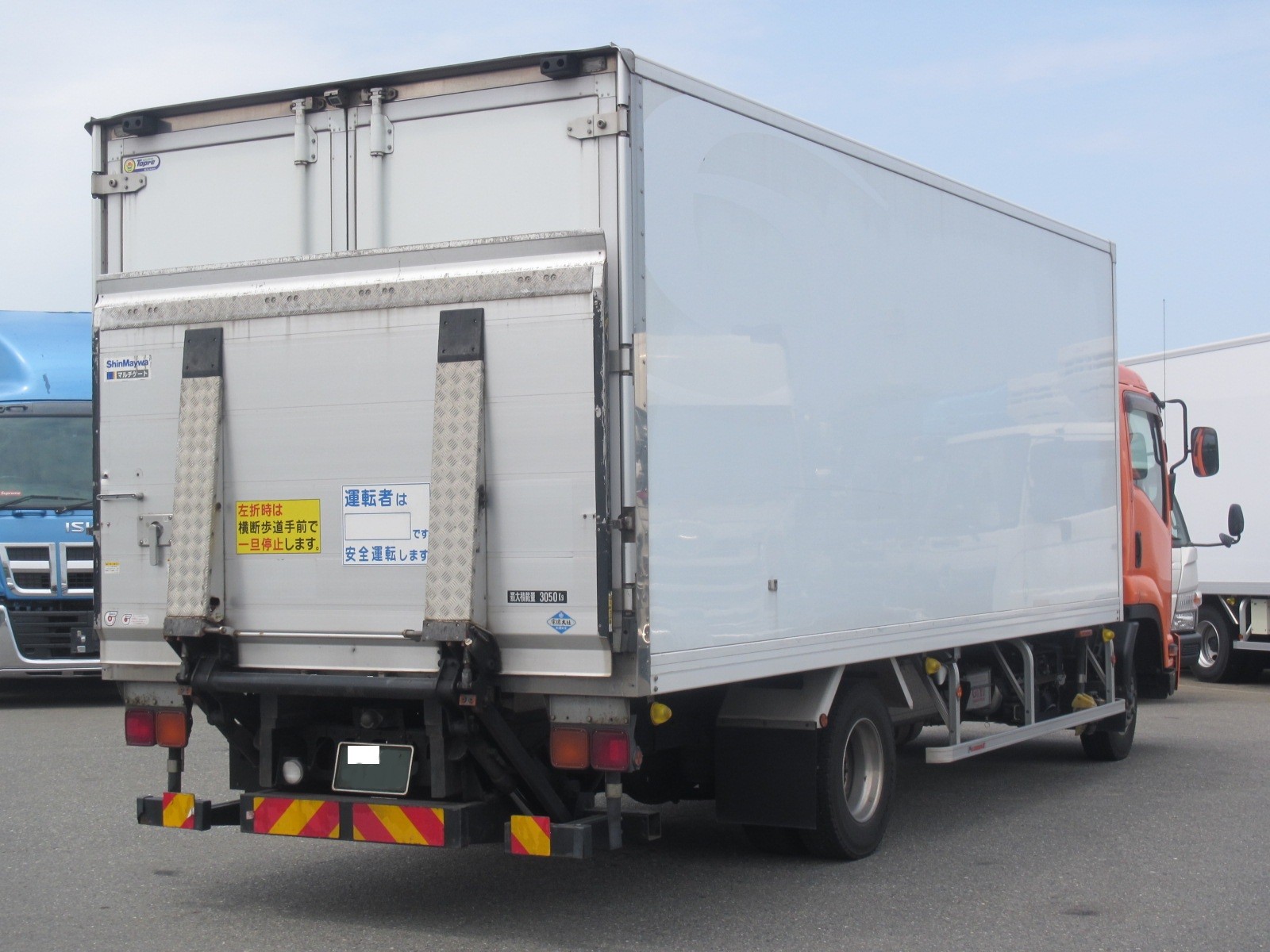 【DGR-6299】H27.12いすゞのフォワード 4tワイド冷蔵冷凍車（中温） パワーゲート ベッドレス リアエアサス｜中古トラックならゲットラック