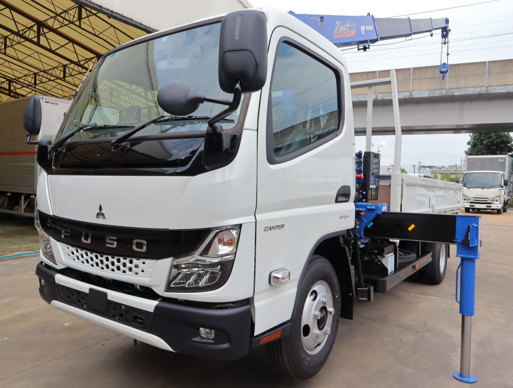 【PZC-1807】R4.6三菱のキャンター 3t標準ロングタダノ製4段クレーン 2.63t吊り ラジコン フックイン 高床｜中古トラックならゲットラック