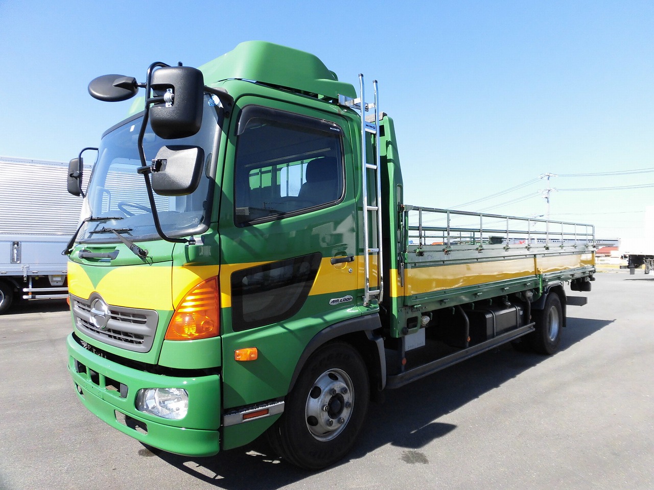 【DYH-3596】H28.3日野のレンジャー 4t標準平ボデー ベッドレス｜中古トラックならゲットラック