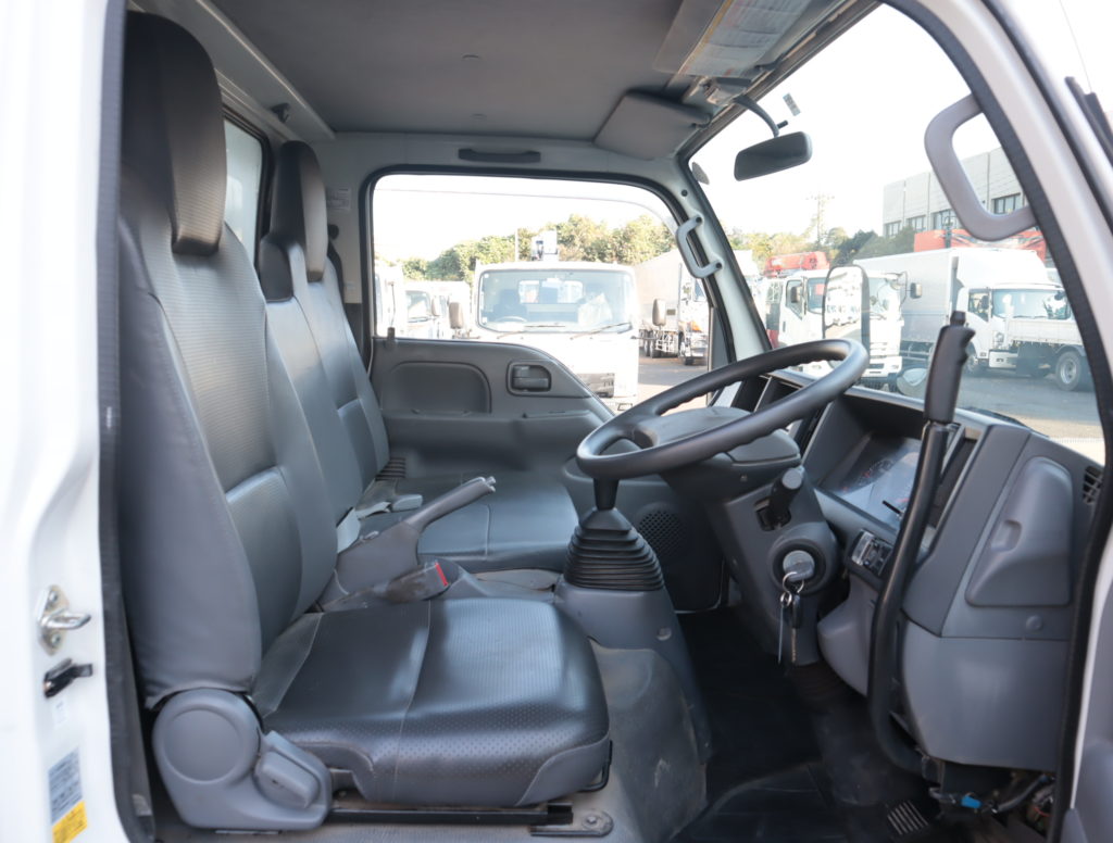 【PZD-0093】H29.9いすゞのエルフ 2tダンプ 3方開 全低床 4WD｜中古トラックならゲットラック