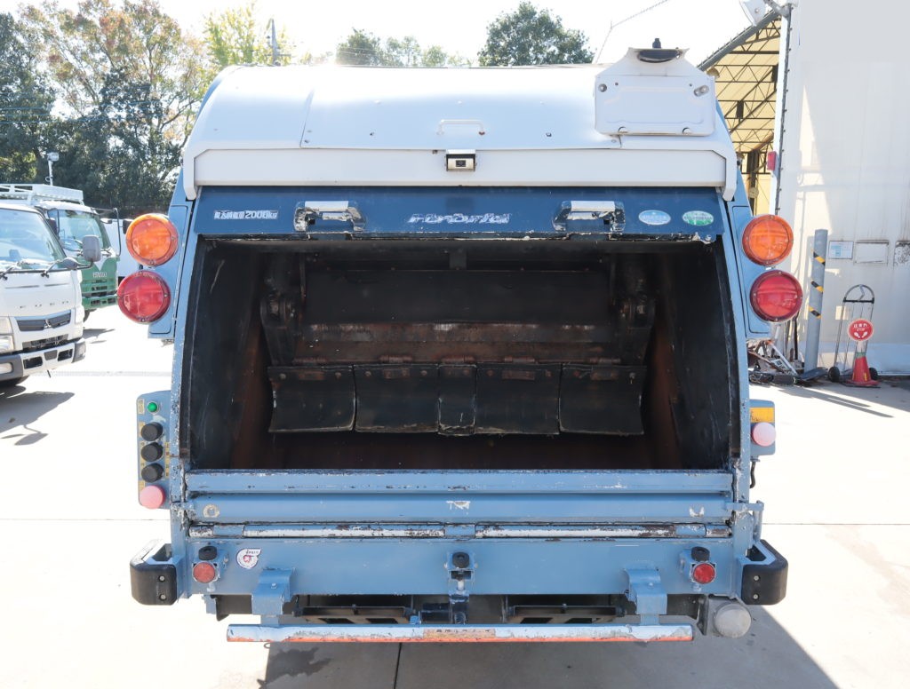 【PZP-1566】H27.3日野のデュトロ 2tパッカー車（プレス式） 4.3立米 ハイブリッド｜中古トラックならゲットラック