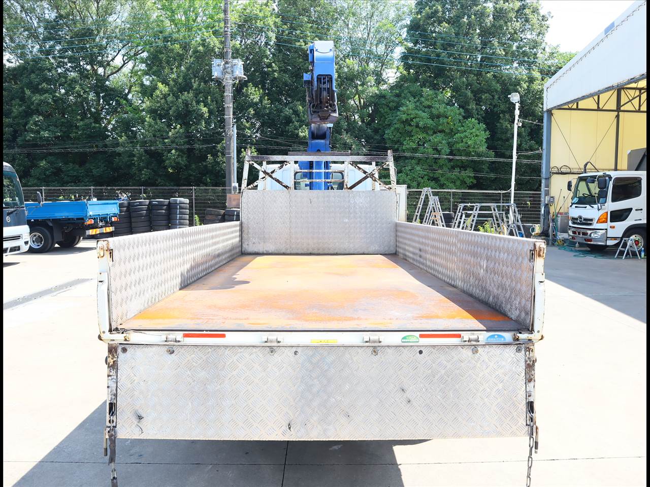 【PZC-2172】H29.4三菱のキャンター 2t標準ロングタダノ製4段クレーン 2.63t吊り ラジコン フックイン 高床｜中古トラックならゲットラック