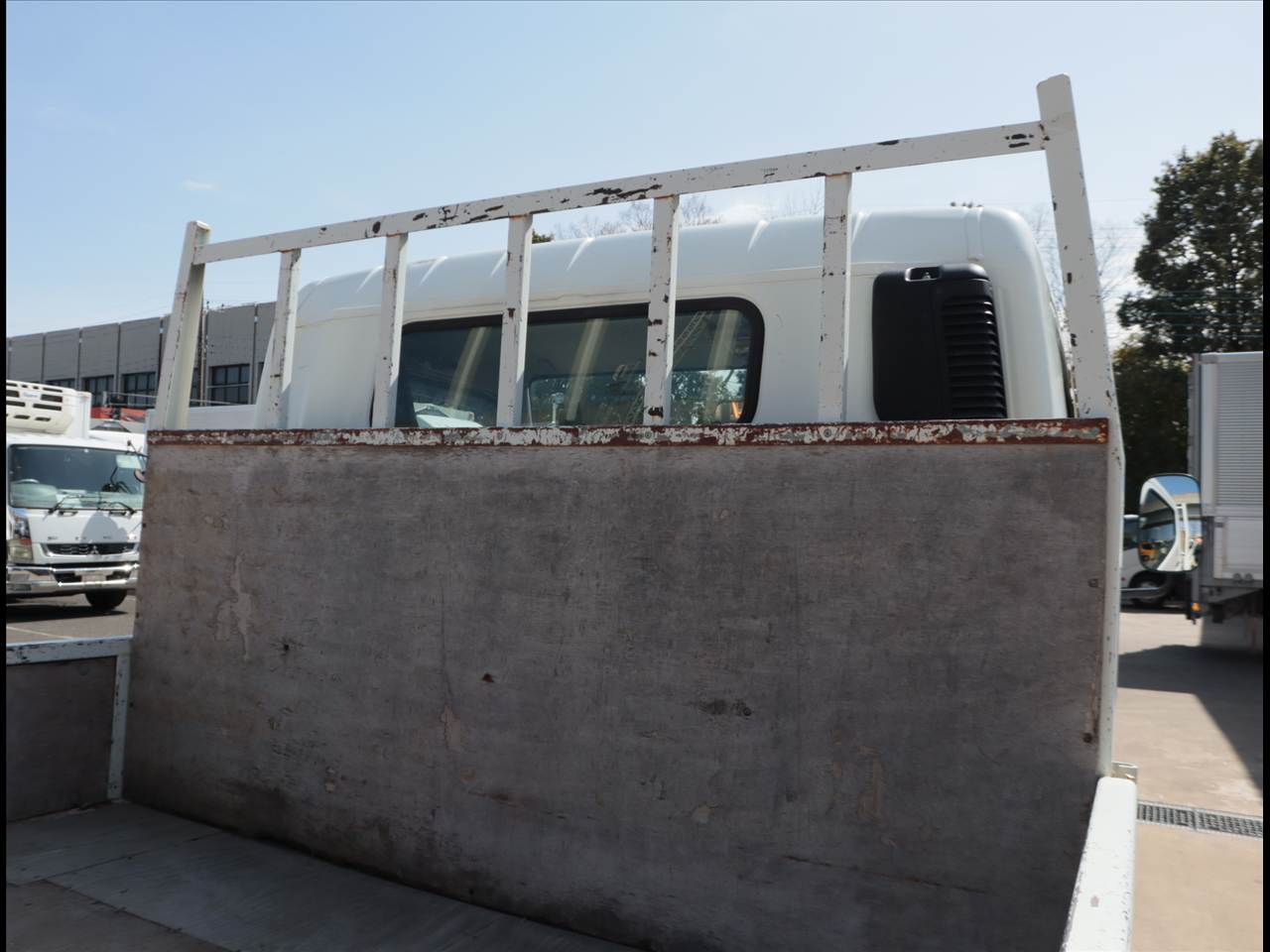 【PZH-4313】H29.9三菱のキャンター 3tワイドロング平ボデー 全低床｜中古トラックならゲットラック