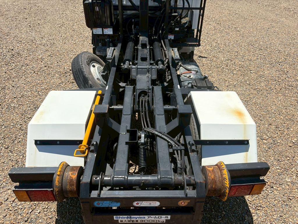 【MZA-1655】H30.7いすゞのエルフ 3tアームロール｜中古トラックならゲットラック